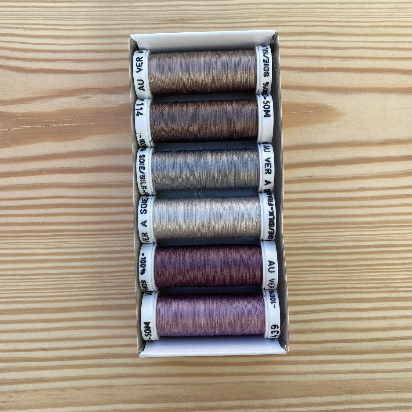 Au Ver à Soie (Silk house) – The French Needle