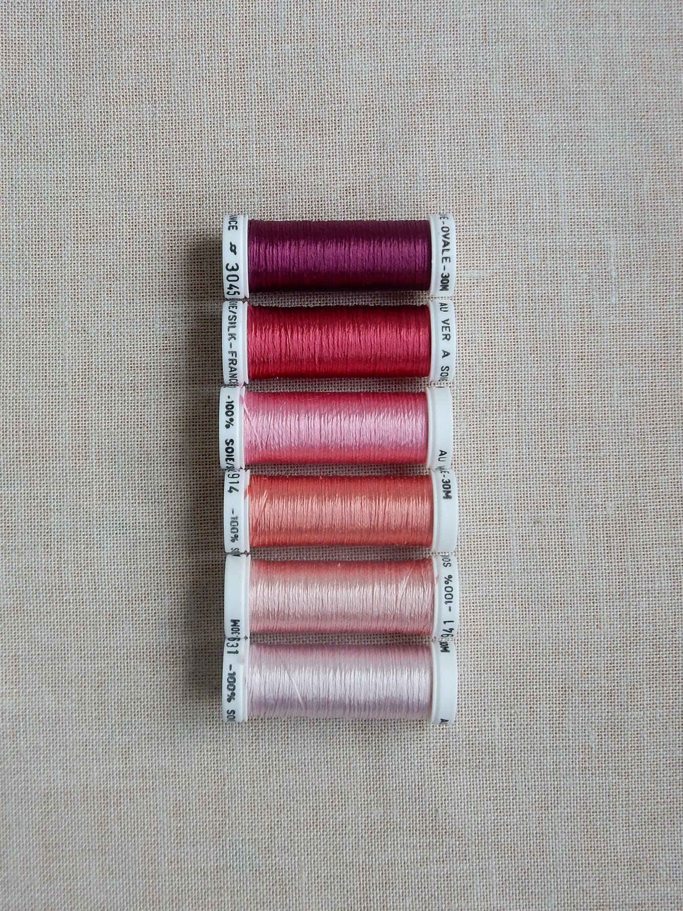 Au Ver à Soie (Silk house) – The French Needle