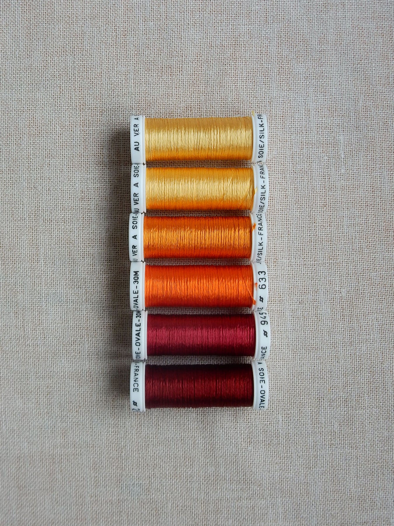 Au Ver à Soie (Silk house) – The French Needle