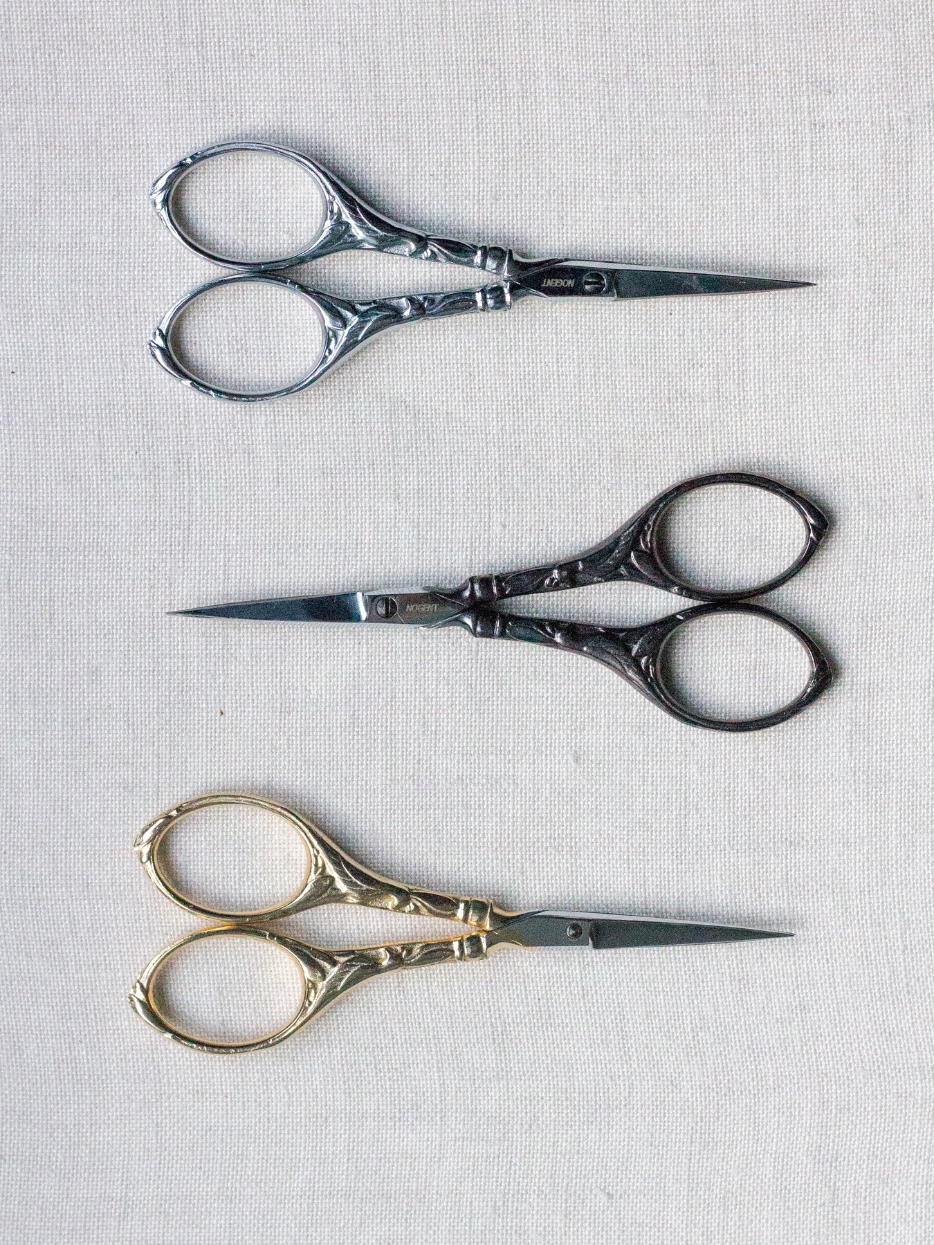 Scissors – The French Needle