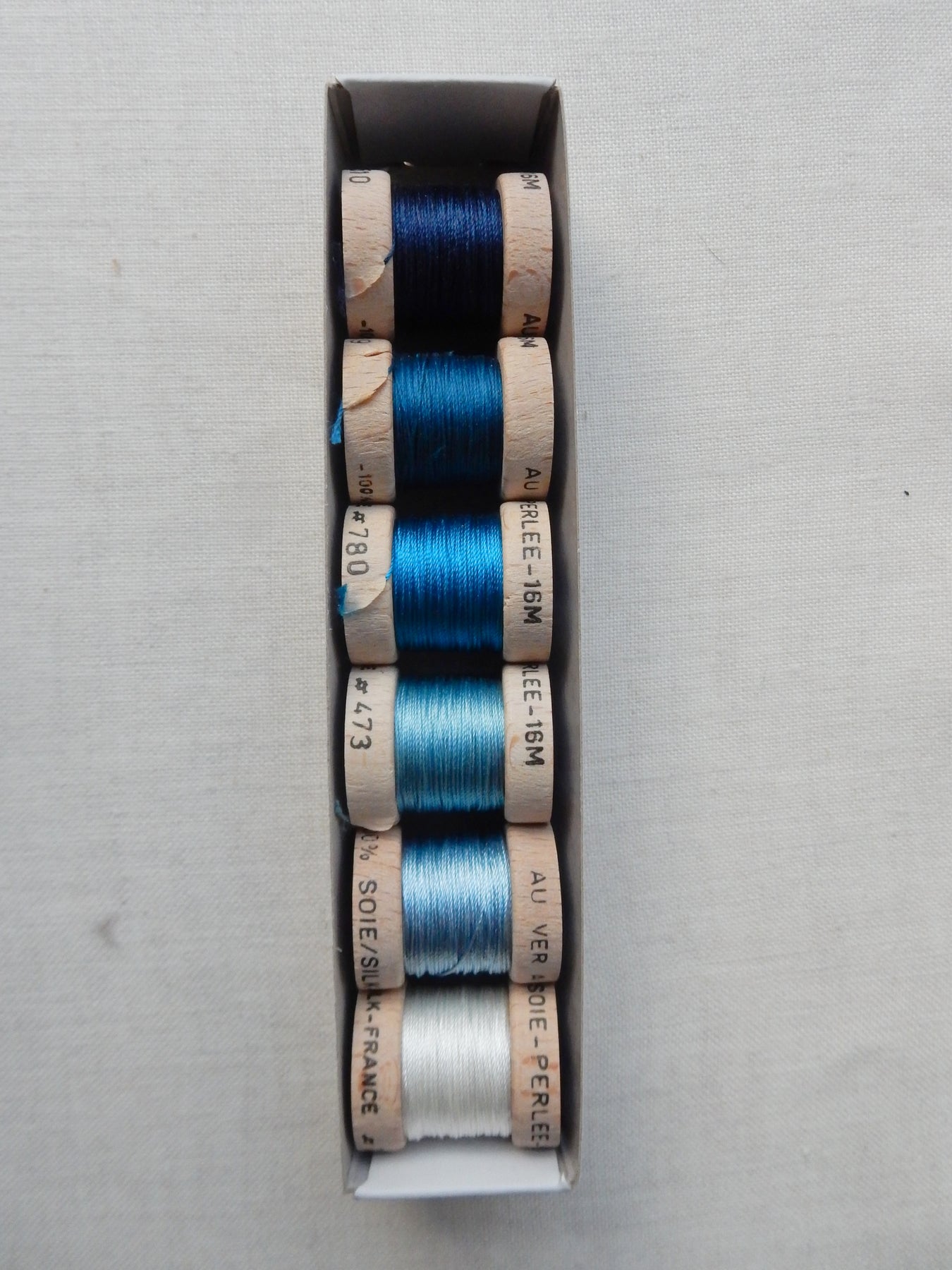 Au Ver à Soie - Silk House – The French Needle