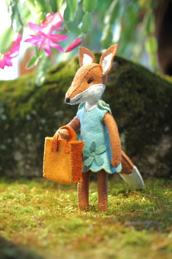 Cynthia Treen – The French Needle